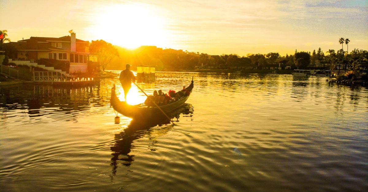 Sunset Boat Ride In San Diego | Black Swan Gondola Company